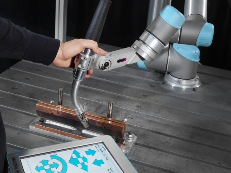 New application kits from Universal Robots have cobots working faster ...