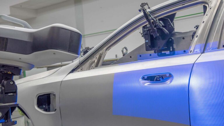 Zoom-enabled SmartScan VR800 3D scanner focuses in on productivity ...
